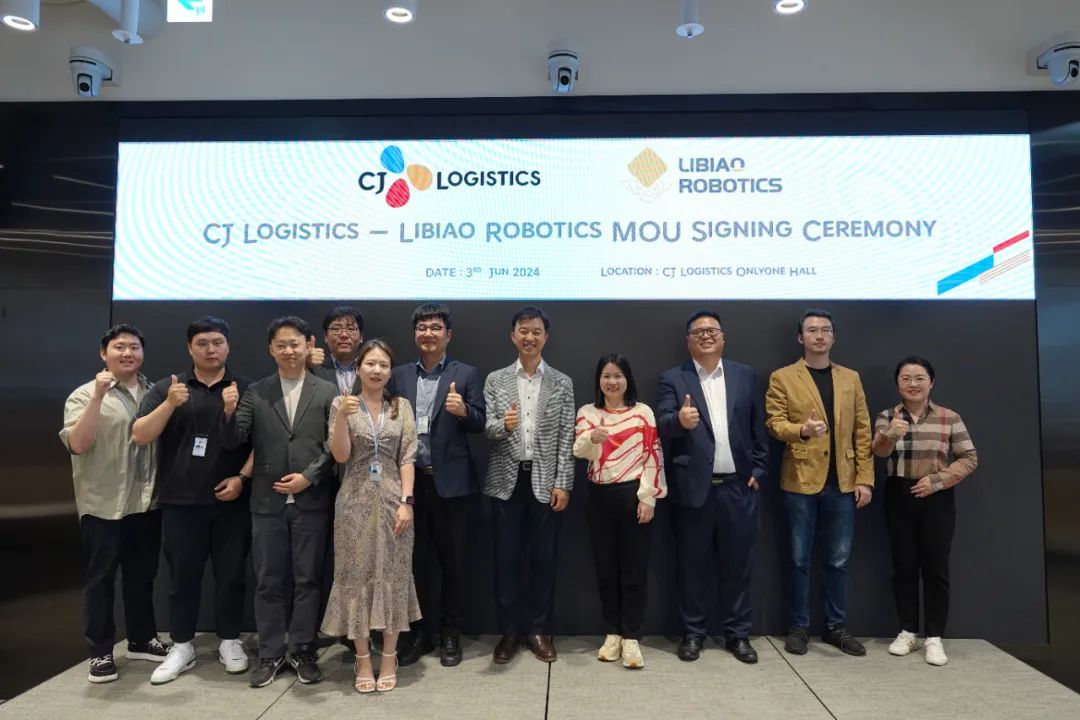 立镖机器人 - 智能分拣机器人 柔性智能分拣解决方案