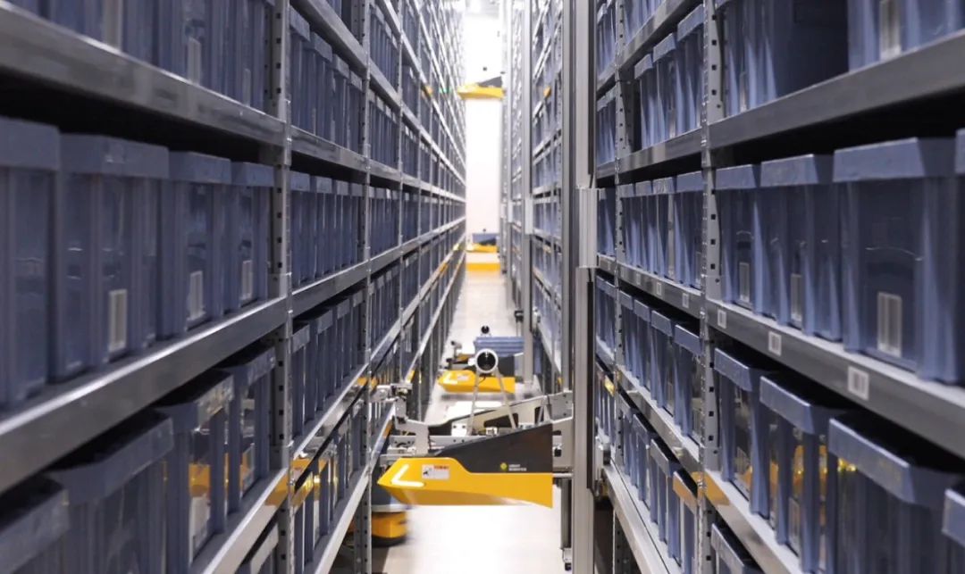 立镖机器人 - 智能分拣机器人 柔性智能分拣解决方案